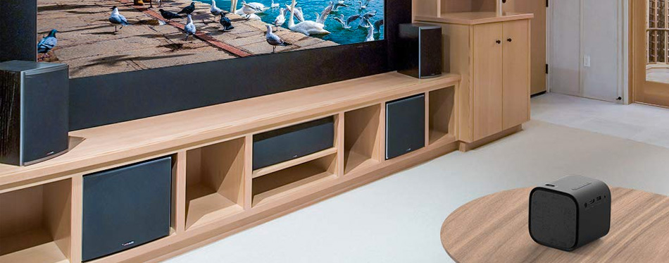 10 Best Mini Projectors in 2020 [Buying Guide] - GearHungry