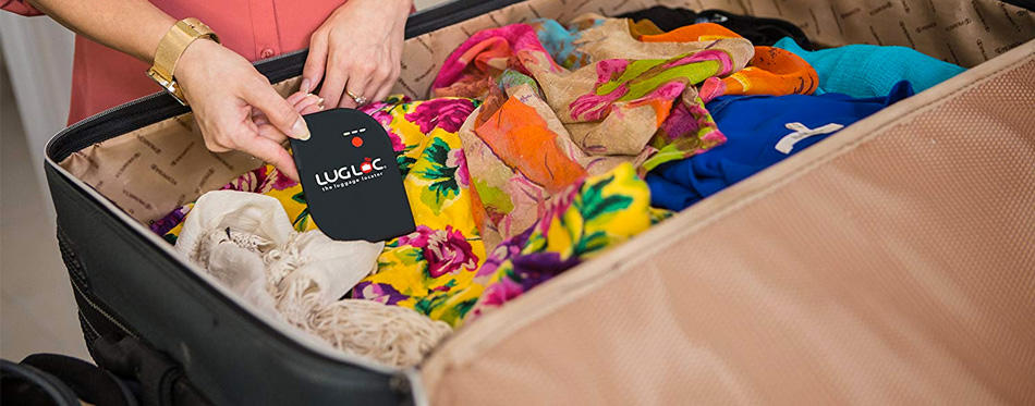 Best Luggage Trackers in 2022 [Buying Guide] - Gear Hungry