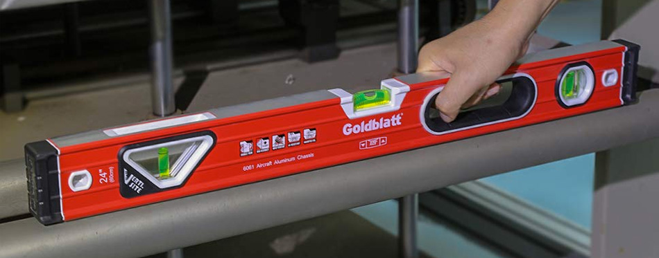 14 Best Spirit Levels In 2020 [Buying Guide] – Gear Hungry