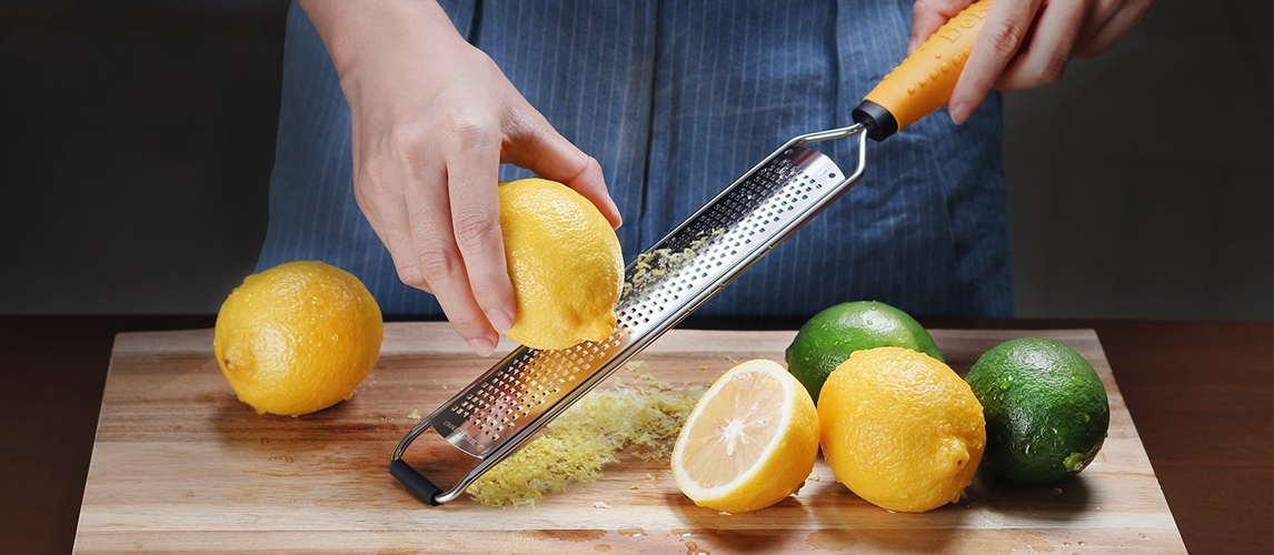 Best Graters In 2022 [Buying Guide] – Gear Hungry