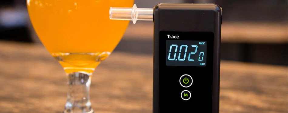 Best Breathalyzers In 2022 [Buying Guide] – Gear Hungry