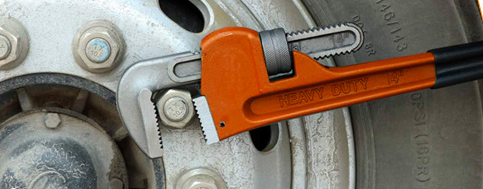 Best Adjustable Pipe Wrenches In 2022 [Buying Guide] Gear Hungry