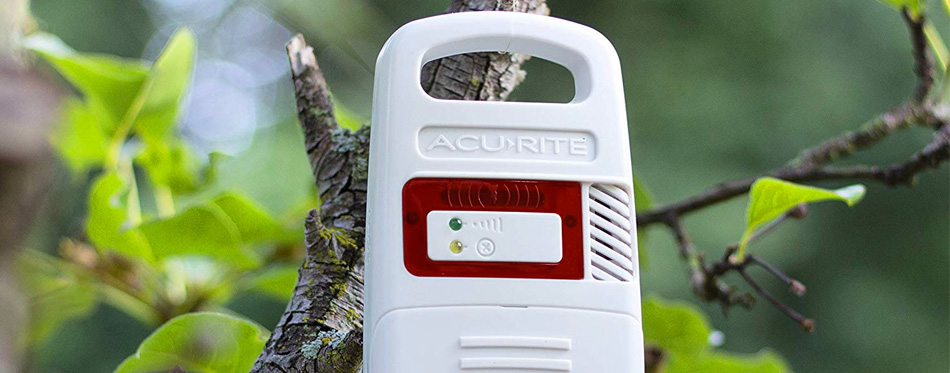 Best Lightning Detectors In 2022 [Buying Guide] – Gear Hungry