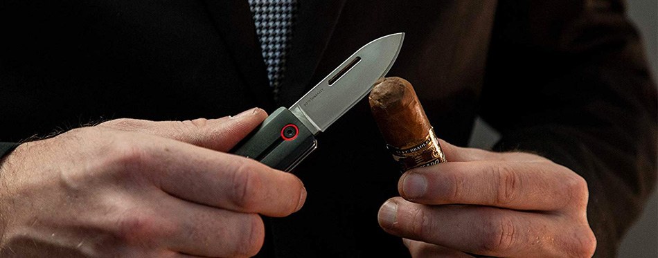 Best Gentleman’s Knives In 2022 [Buying Guide] – Gear Hungry