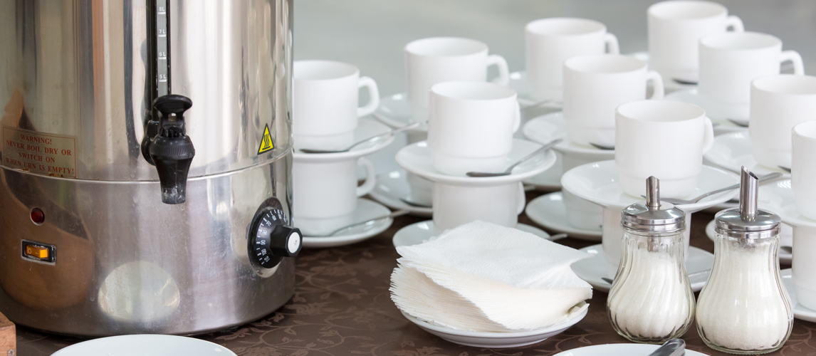 Best Hot Water Urns In 2022 [Buying Guide] – Gear Hungry