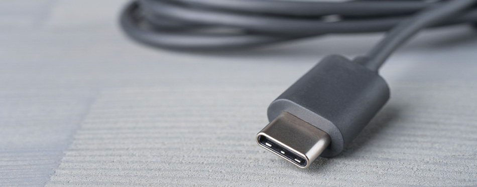 Best Thunderbolt 3 Cables In 2022 [Buying Guide] – Gear Hungry