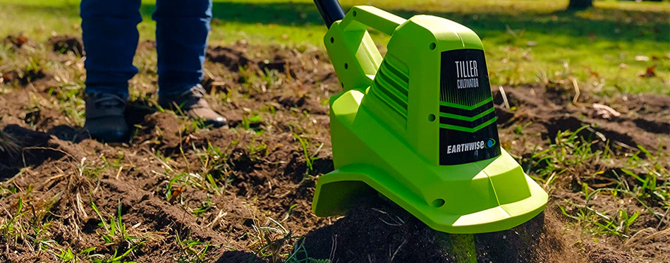 11 Best Tillers In 2020 [Buying Guide] – Gear Hungry