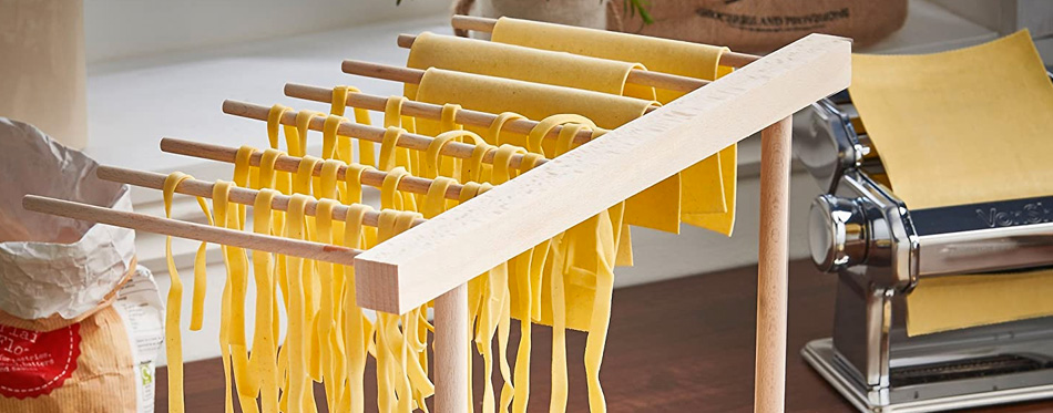 Best Pasta Drying Racks In 2021 [Buying Guide] – Gear Hungry