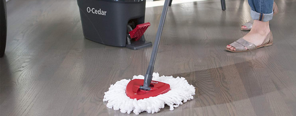 Best Mop Buckets In 2022 [Buying Guide] – Gear Hungry