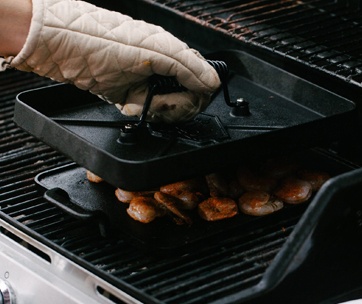 SearBQ - The Key To A Perfect Grill Session - GearHungry