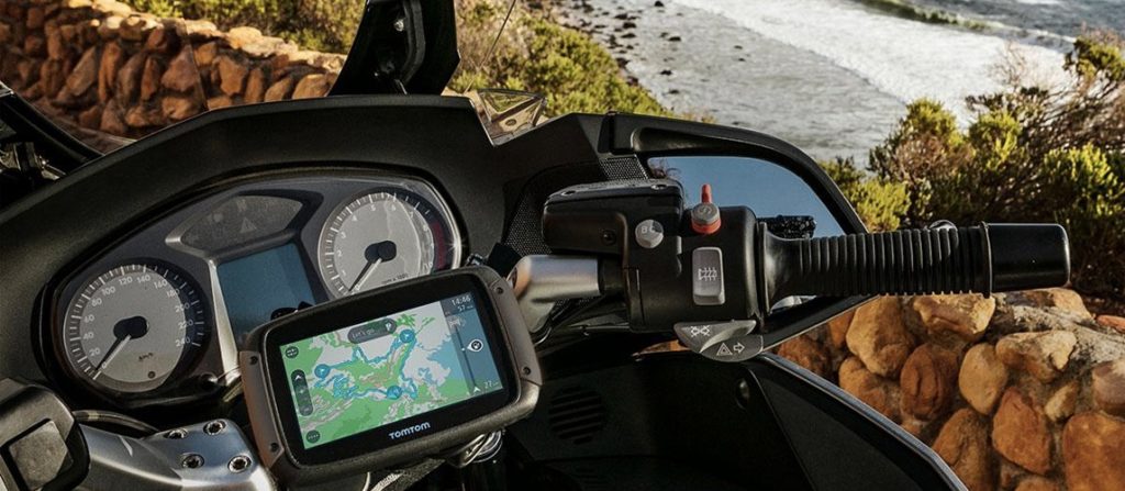 9 Best GPS For Motorcycles In 2020 [Buying Guide] - Gear Hungry