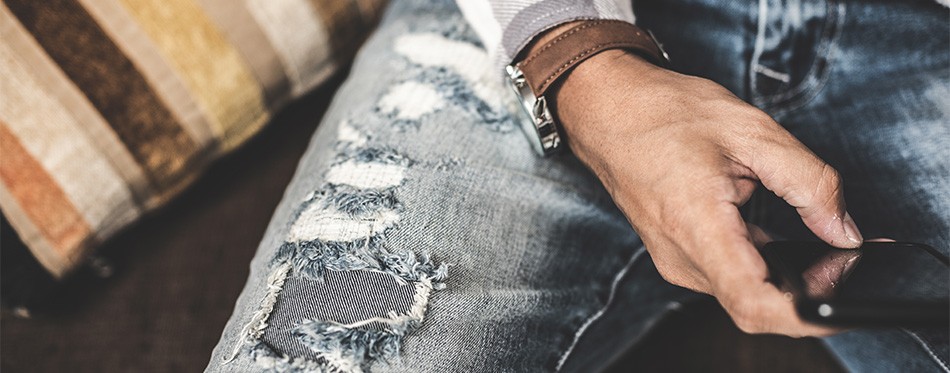10 Best Distressed Jeans For Men In 2020 [Buying Guide] - Gear Hungry