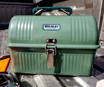 The Stanley Classic: A Blast From the Lunch Box Past - GearHungry