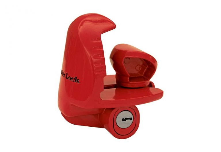 Best Trailer Locks In 2022 [Buying Guide] – Gear Hungry