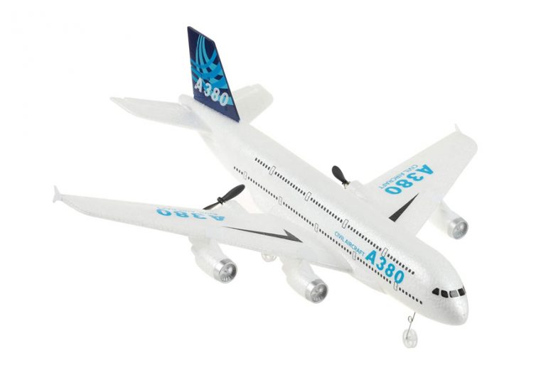 Best Remote Control Planes in 2022 [Buying Guide] – Gear Hungry