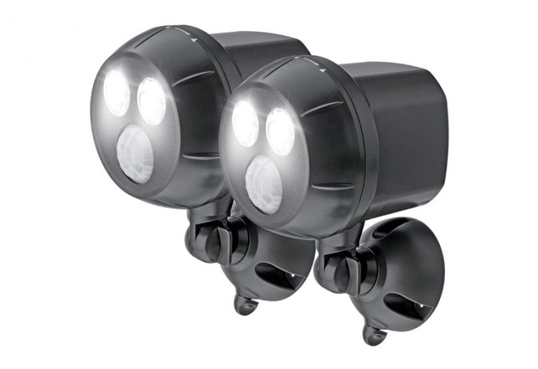 Best Outdoor Motion Sensor Lights in 2022 [Buying Guide] - Gear Hungry