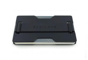 Best Metal Wallets in 2022 [Buying Guide] – Gear Hungry