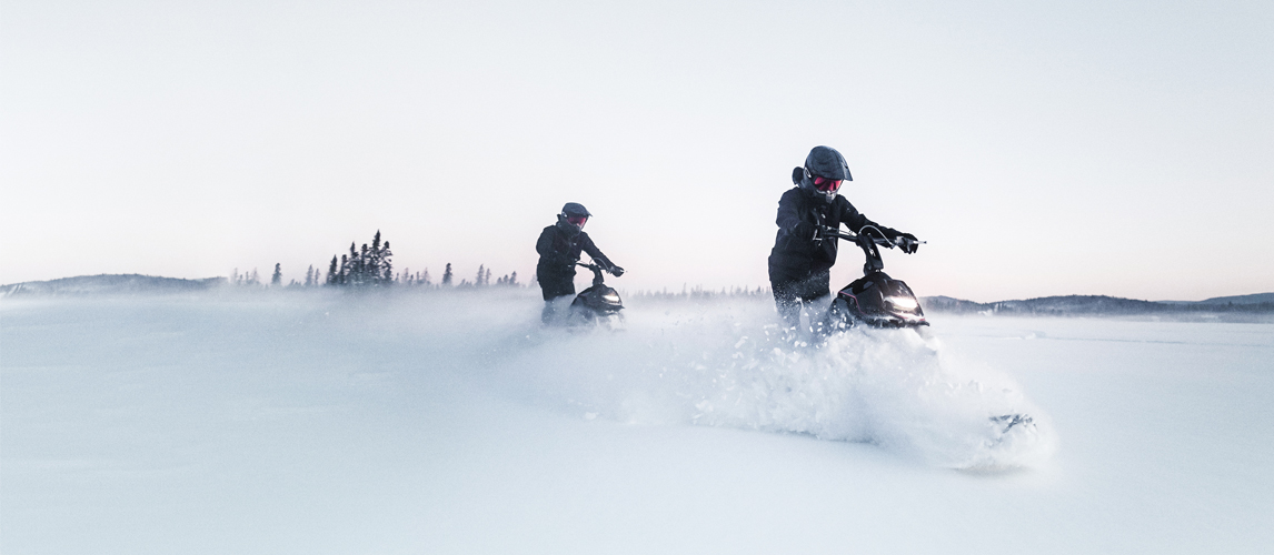 Widescape WS250 Stand-Up Snowmobile: The First Of Its Kind - GearHungry