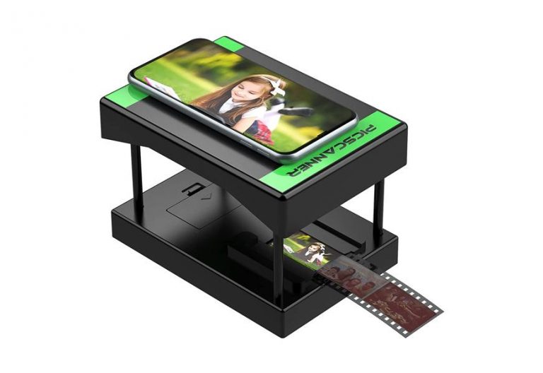 Best Slide Scanners In 2022 [Buying Guide] – Gear Hungry