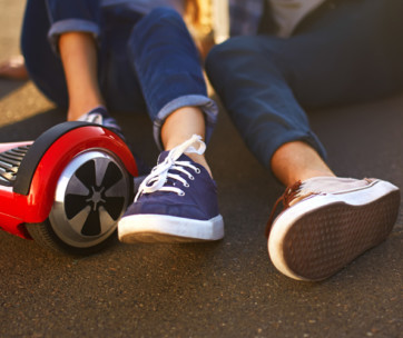 4 Best Hover Shoes In 2020 [Buying Guide] – Gear Hungry