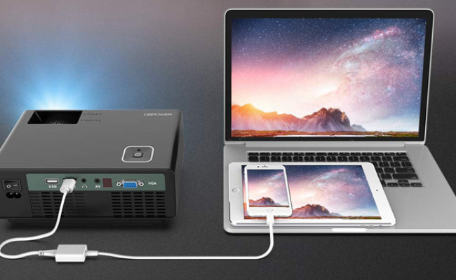 10 Best Mini Projectors in 2019 [Buying Guide] - GearHungry