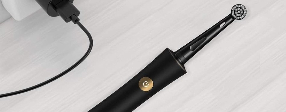 8 Best Electric Toothbrushes in 2020 [Buying Guide] - Gear Hungry