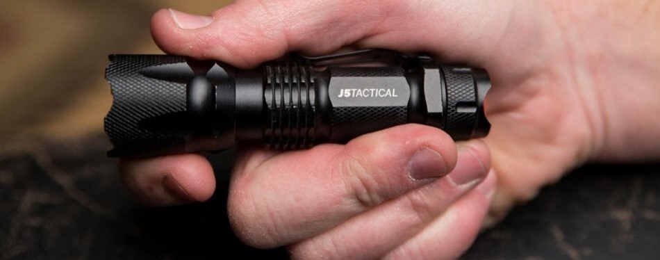 10 Best Tactical Flashlights of 2019 [Buying Guide] – Gear Hungry