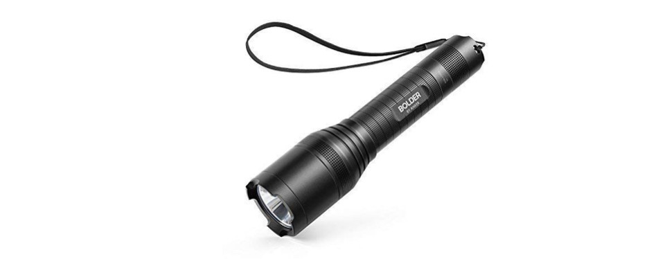 9 Best LED Flashlights In 2019 [Buying Guide] – Gear Hungry