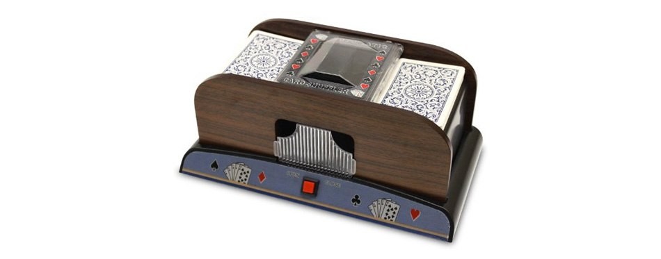 7 Best Card Shufflers in 2020 [Buying Guide] - GearHungry