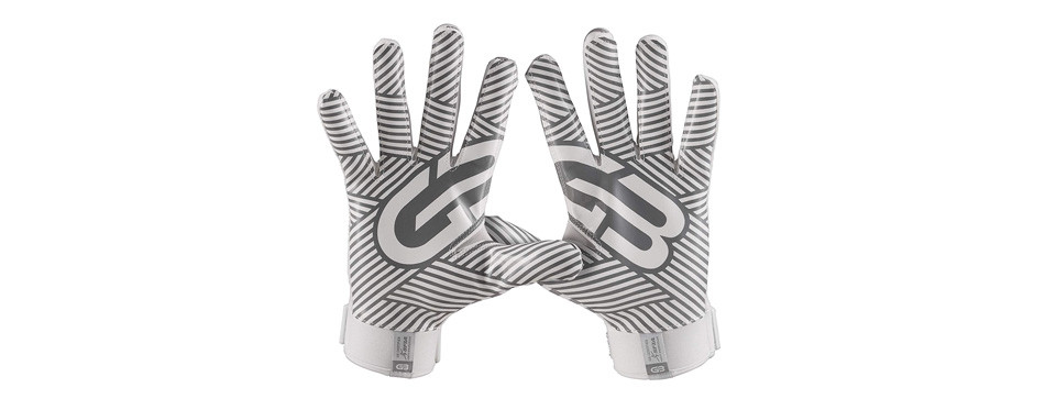 10 Best Football Gloves In 2020 [Buying Guide] – Gear Hungry