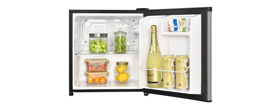 10 Best Mini Fridges in 2020 [Buying Guide] - GearHungry
