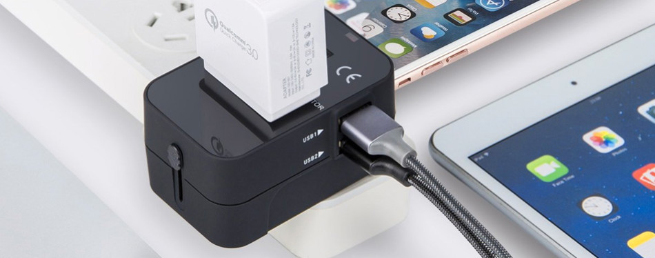 10 Best Travel Adapters In 2019 [Buying Guide] – Gear Hungry