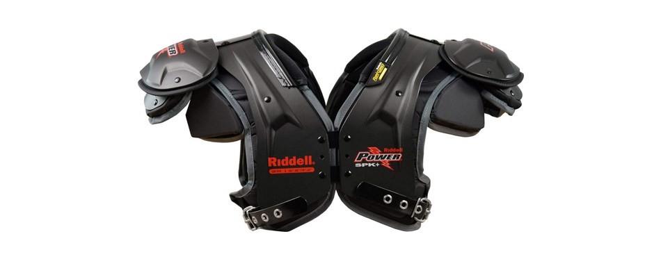 8 Best Football Shoulder Pads In 2020 [Buying Guide] – Gear Hungry