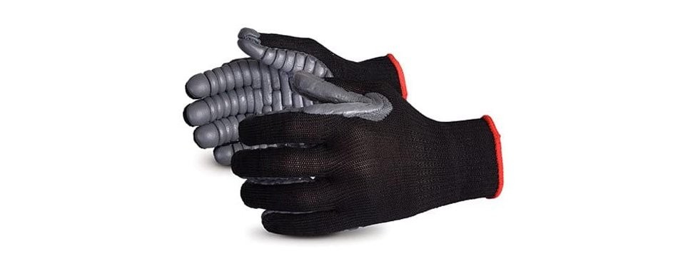 Best Anti Vibration Gloves In 2022 [Buying Guide] – Gear Hungry