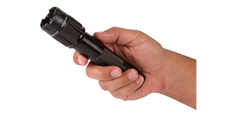 6 Best Self Defence Flashlights In 2018 - Gearhungry